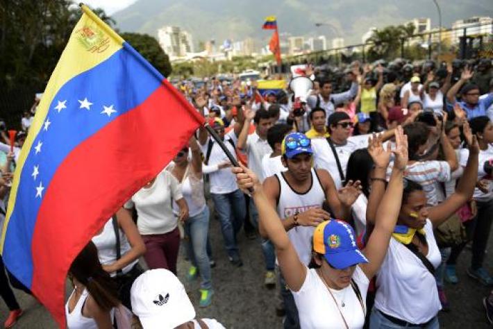 Nuevas muertes no frenan las protestas en Venezuela - Runrun.es: En ...